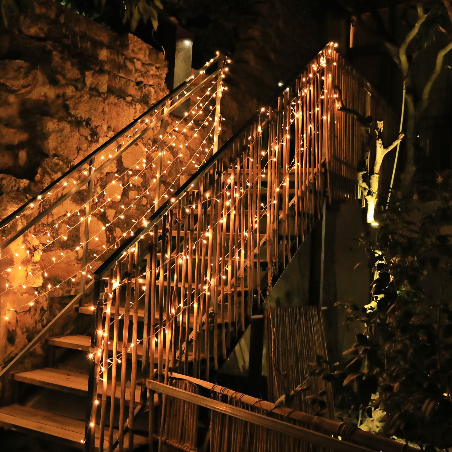 How to Hang String Lights along a Fence? – Koopower